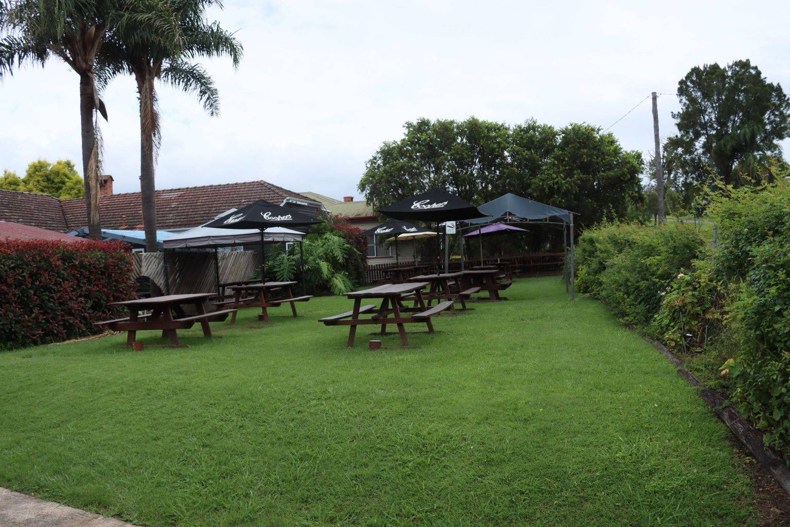 Woodenbong - Aussie Hotels, Pubs, Towns.